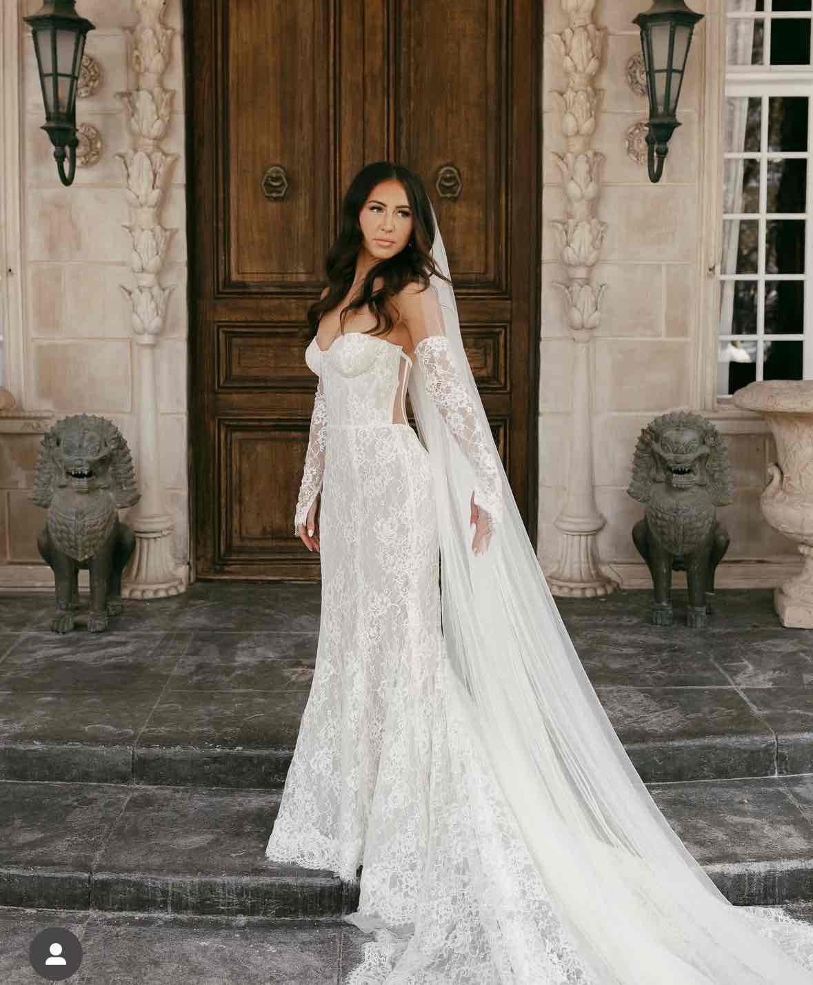 Rita Vinieris New Wedding Dress Save 50% - Stillwhite