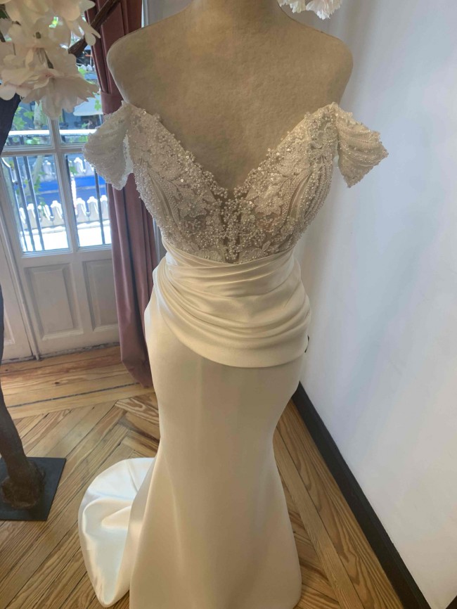 Eva Lendel Sample Wedding Dress Save 40% - Stillwhite