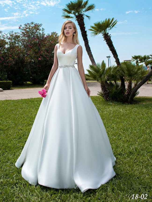 New York City Bride Bara New Wedding Dress - Stillwhite