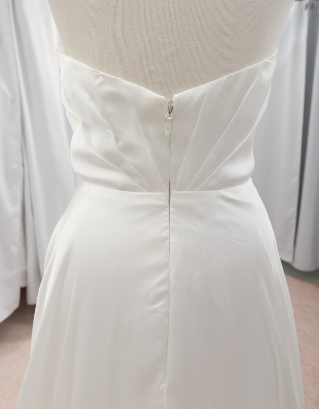 Madi Lane, Dante ML24066 Sample Wedding Dress Save 59% - Stillwhite