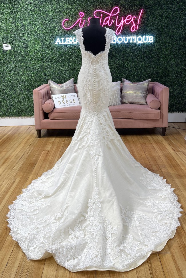 Matthew Christopher 12016 - Emerson Sample Wedding Dress Save 84% ...