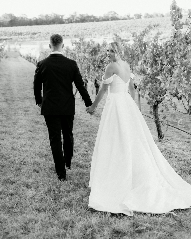 Chosen By KYHA, Davis Dress Wedding Dress Save 48% - Stillwhite