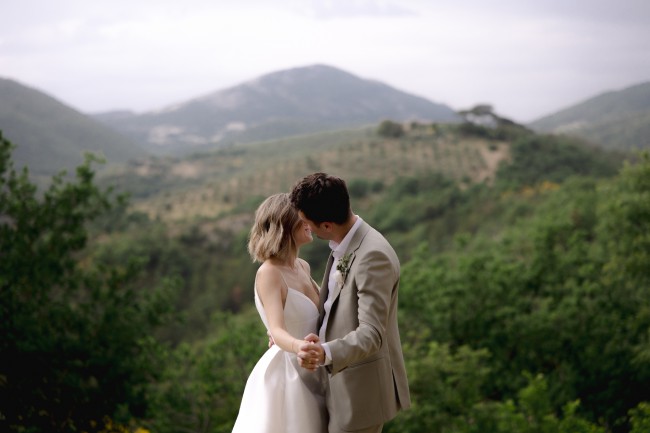 Alex Perry, Maddison Wedding Dress Save 40% - Stillwhite