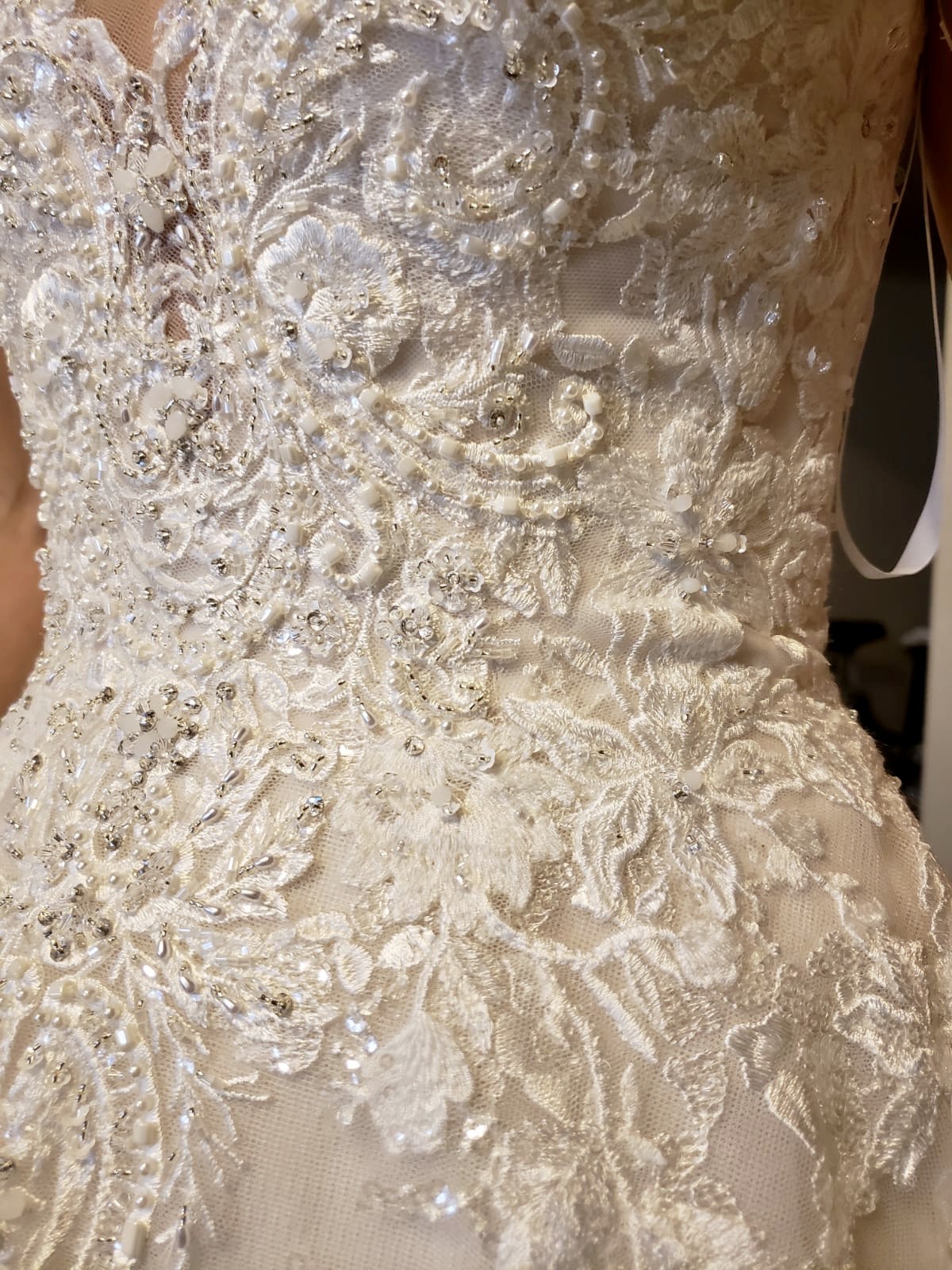 Allure Bridals New Wedding Dress Save 58% - Stillwhite