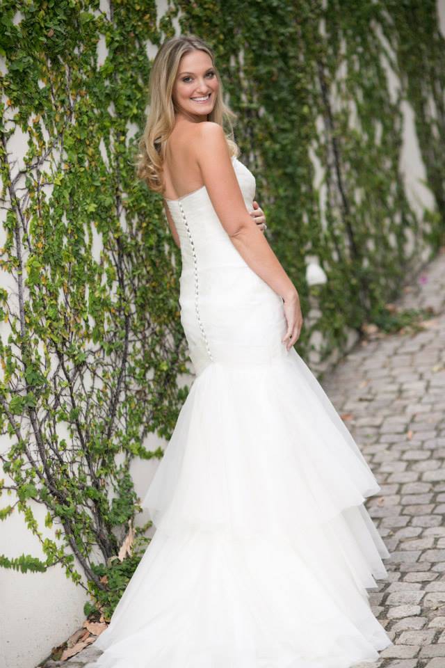 Karen Willis Holmes Preloved Wedding Dress Save 60% - Stillwhite