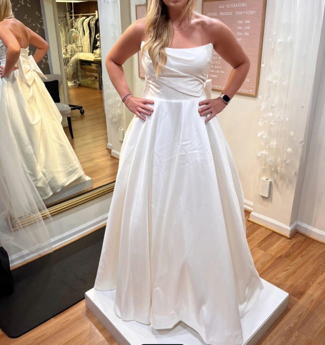 Justin Alexander New Wedding Dress Save 33% - Stillwhite