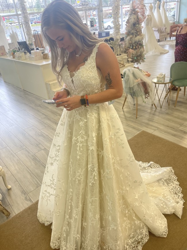 Esme Designs New Wedding Dress Save 62% - Stillwhite