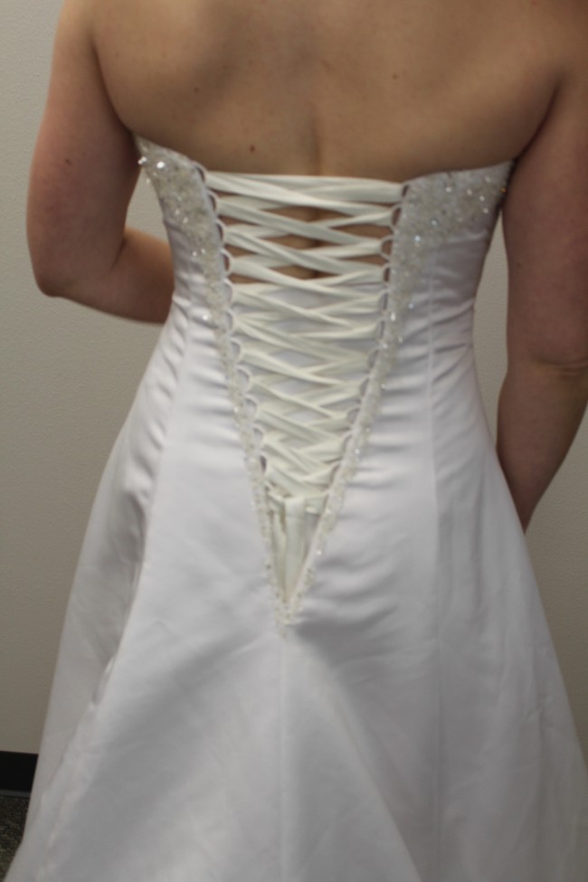 Alfred Angelo 1136 Sample Wedding Dress Save 73% - Stillwhite