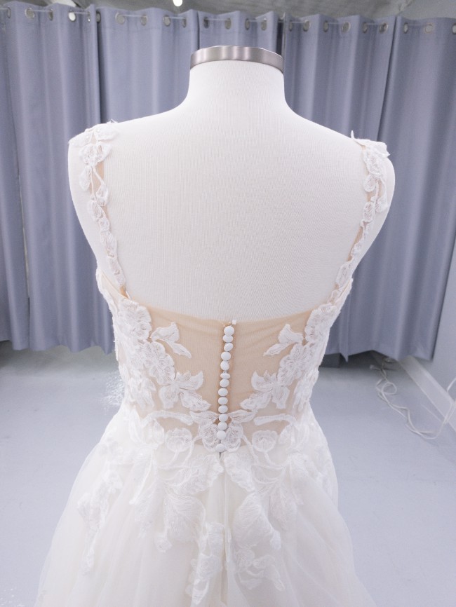 Justin Alexander Rings by Justin Alexander 55088 Sample Wedding Dress ...