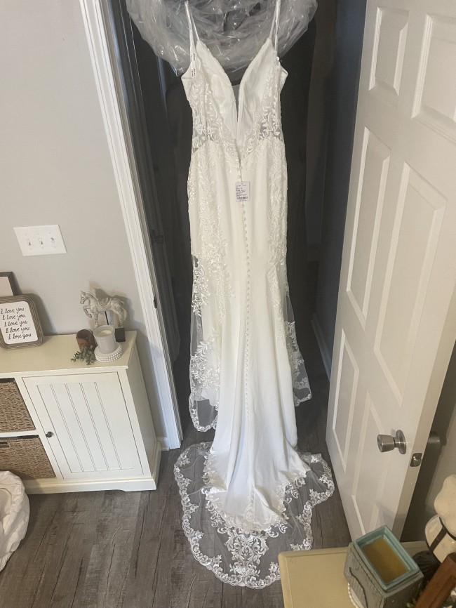 Stella York New Wedding Dress Save 27% - Stillwhite