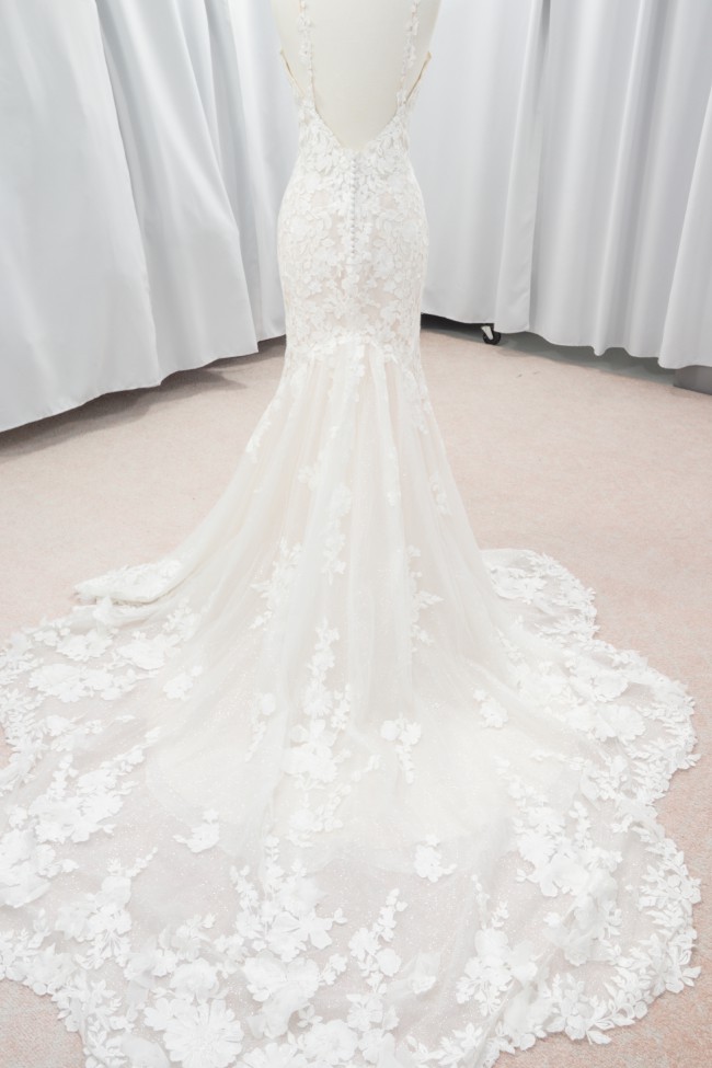 Maggie Sottero, Hayden Sample Wedding Dress Save 69% - Stillwhite