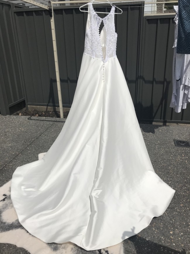 Allure Romance 3100 Preowned Wedding Dress Save 48% - Stillwhite