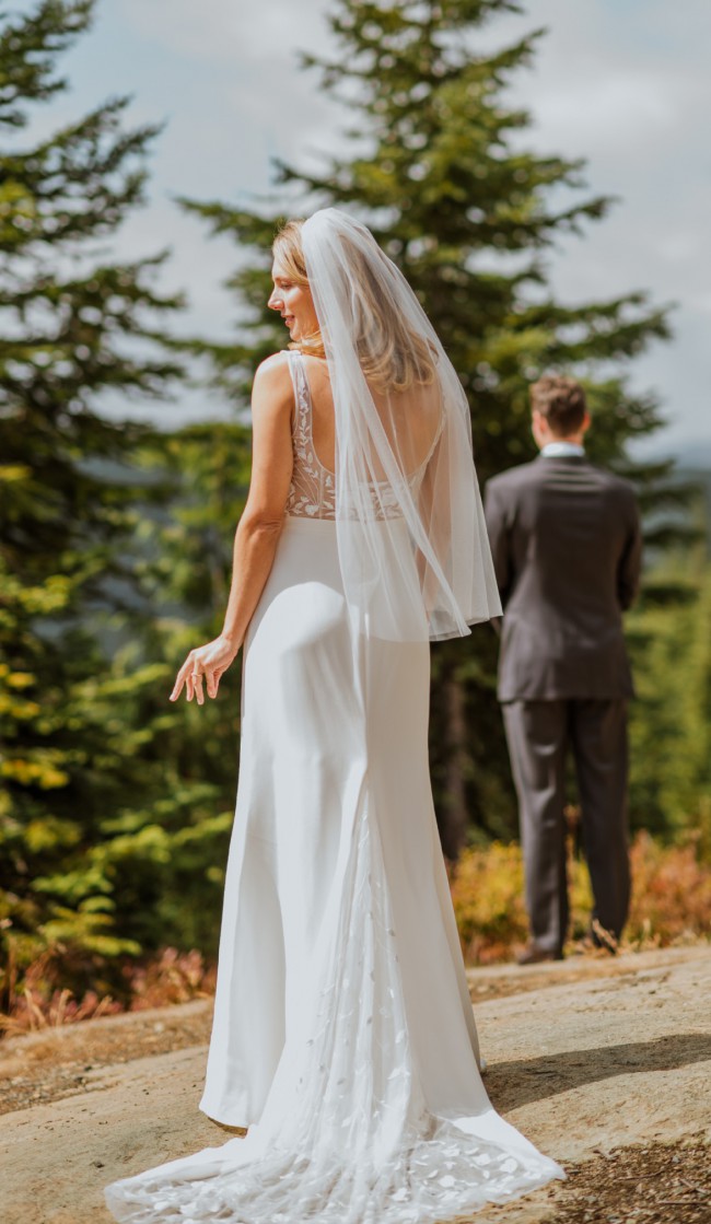 Alexandra Grecco, Laurel Gown Wedding Dress Save 65% - Stillwhite