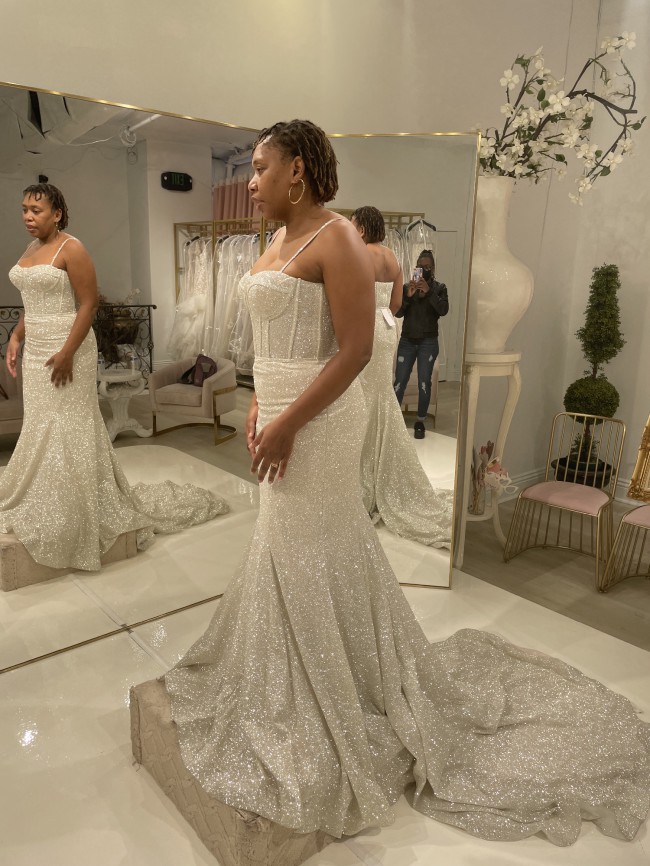 Allure Bridals Karina E174 New Wedding Dress Save 21% - Stillwhite