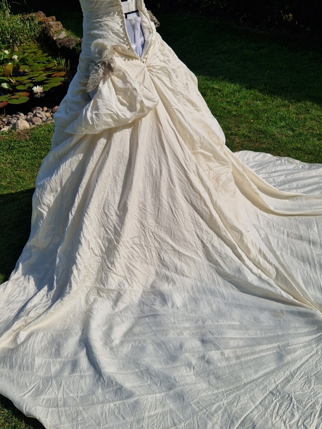 Ian Stuart Wedding Dress Save 92% - Stillwhite