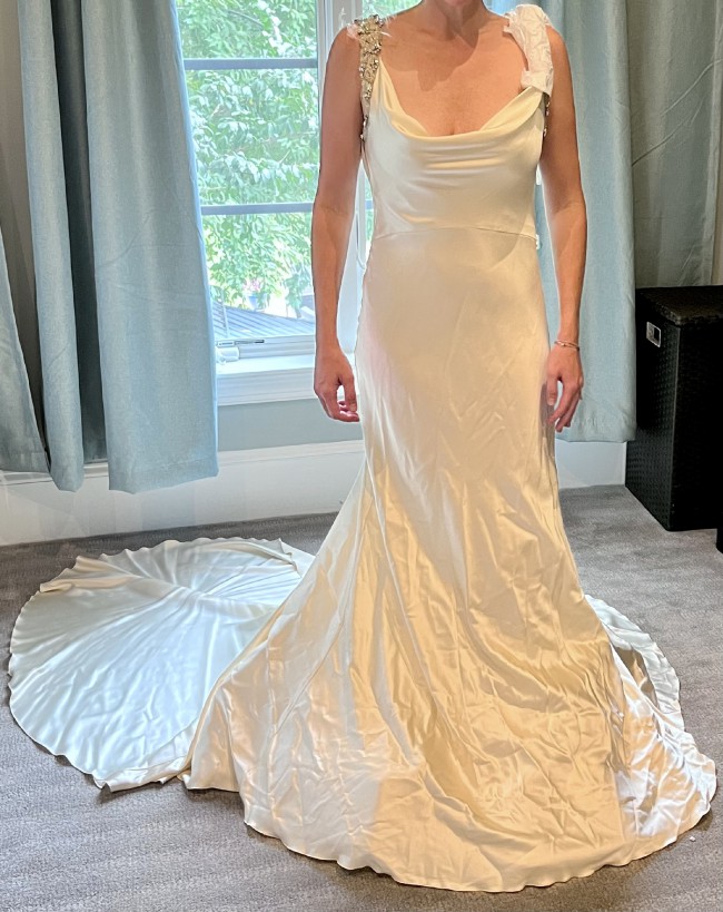 Elizabeth Johns One of a Kind New Wedding Dress Save 69% - Stillwhite