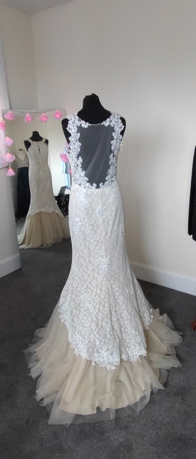The Signature Collection Wedding Dress - Stillwhite