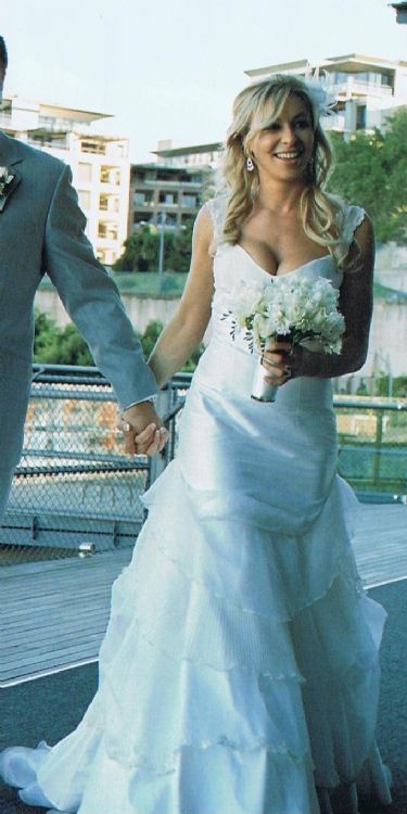 Hester Jarvis Preowned Wedding Dress Save 75% - Stillwhite