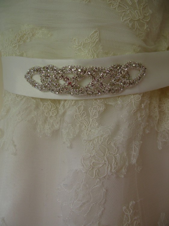 Benjamin Roberts Second Hand Wedding Dress Save 50% - Stillwhite