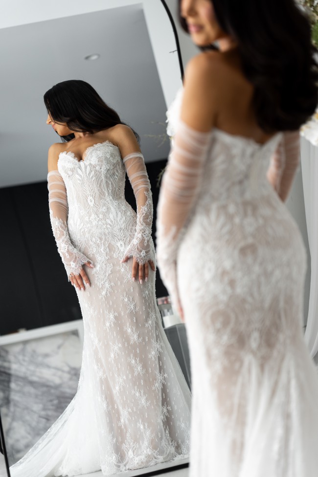 Leah Da Gloria, Eleanor Gown Wedding Dress Save 59% - Stillwhite