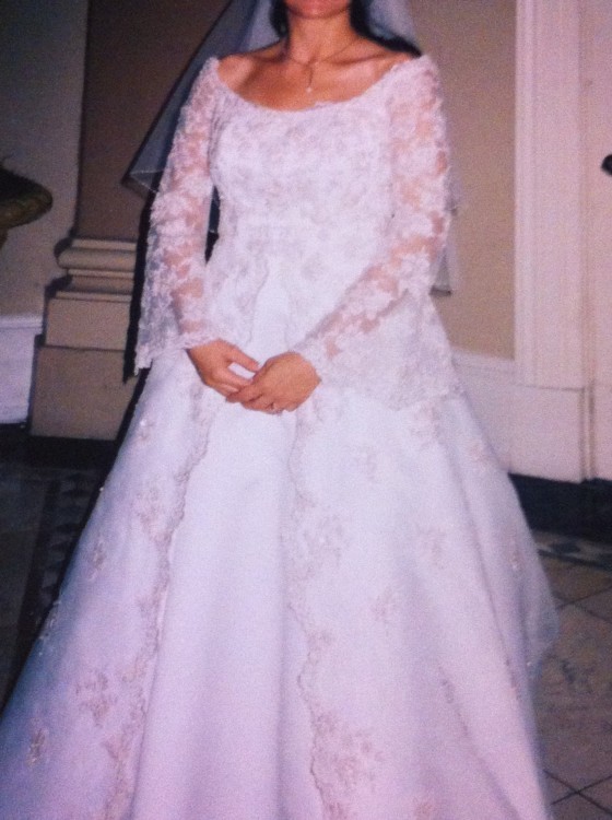 Vintage Preowned Wedding Dress - Stillwhite