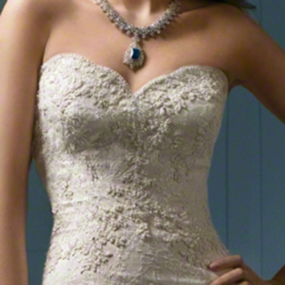 Alfred Angelo SAPPHIRE VINTAGE COLLECTION Used Wedding Dress Save 36% ...