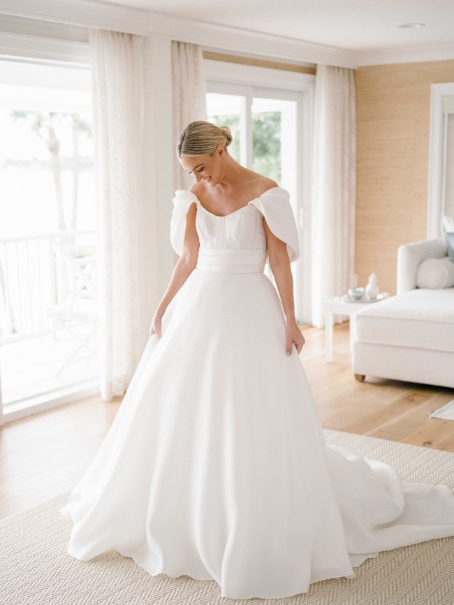 Monique Lhuillier Hydrangea Dress w. Custom Fabric Wedding Dress Save ...