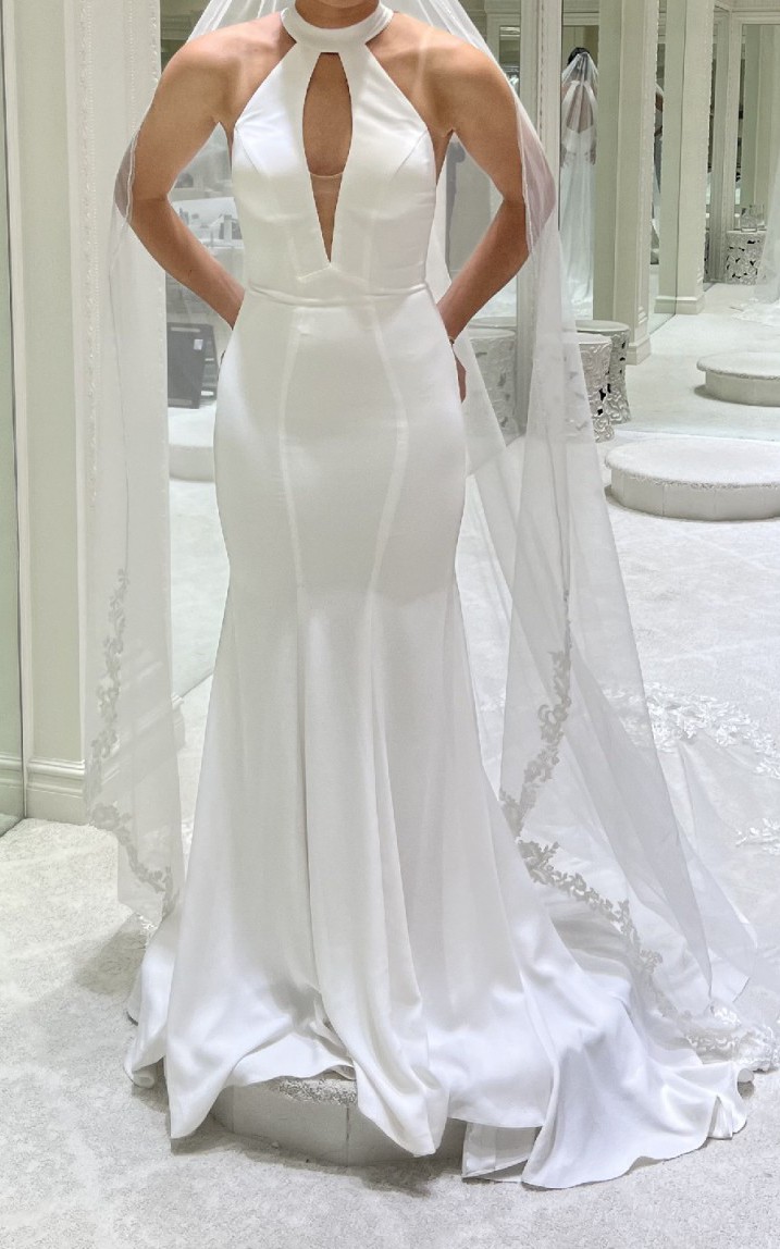 Castle Couture New Wedding Dress Save 30% - Stillwhite