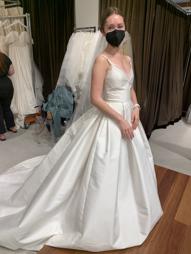 Carolina Herrera Sample Wedding Dress Save 77% - Stillwhite