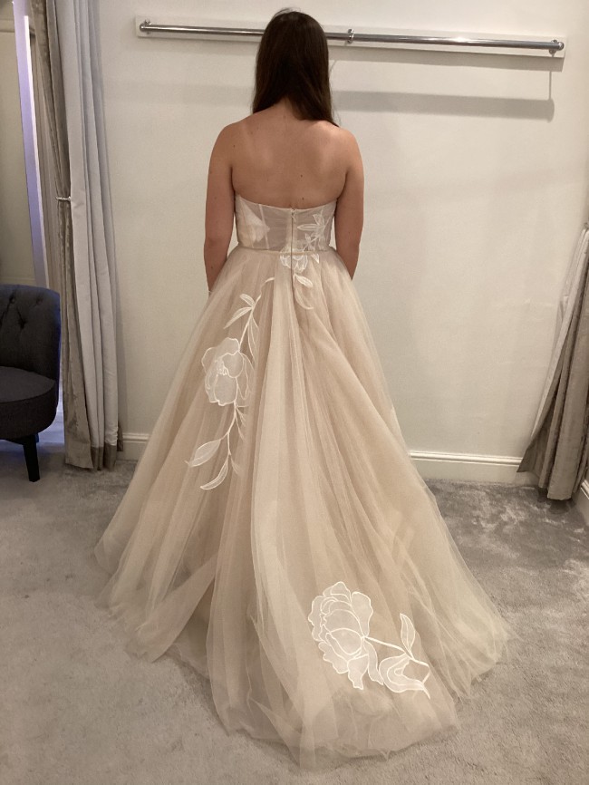 Watters LeeLee Sample Wedding Dress Save 50 Stillwhite Watters LeeLee Sample Wedding Dress Save 50 Stillwhite