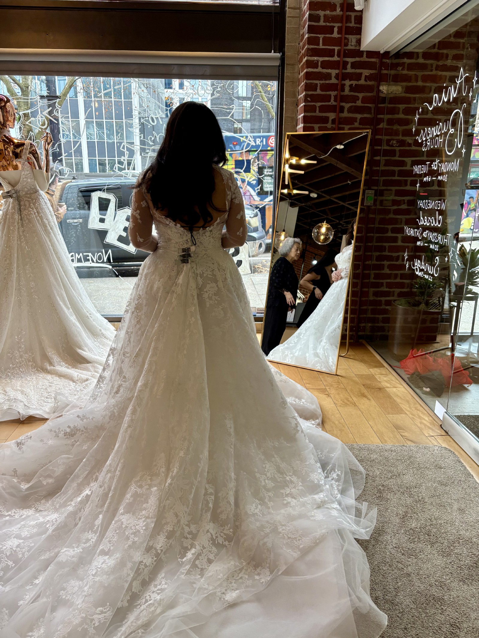 La Premiere Bridal, Wooer Sample Wedding Dress Save 29% - Stillwhite