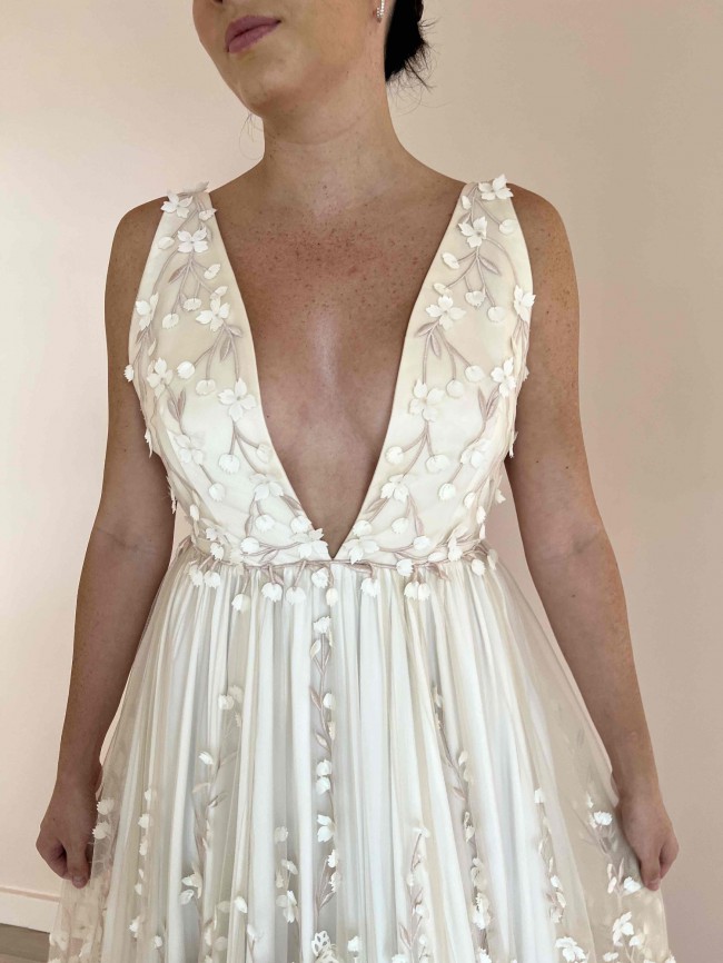 Alexandra Grecco Wedding Dress Save 15% - Stillwhite