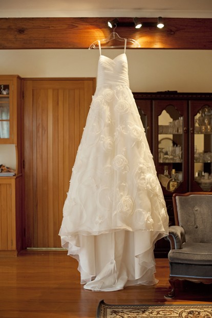Avon Bridal Preloved Wedding Dress Save 83% - Stillwhite