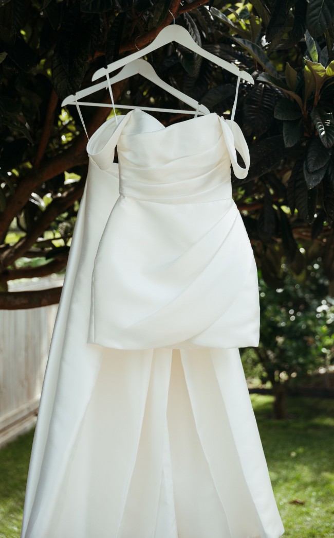 Gown & Altar Wedding Dress Save 18% - Stillwhite