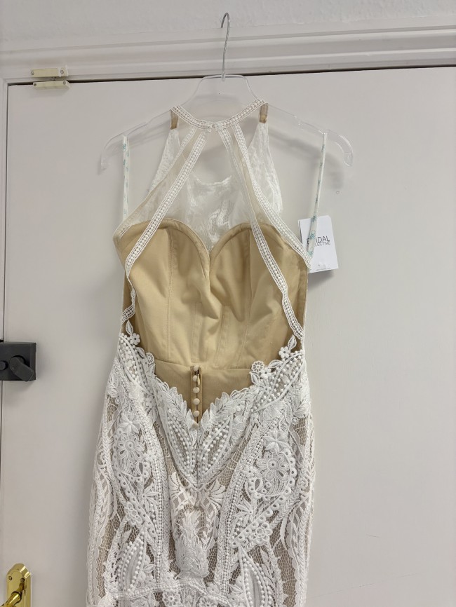 Blue By Enzoani, RAVEN Sample Wedding Dress Save 76% - Stillwhite