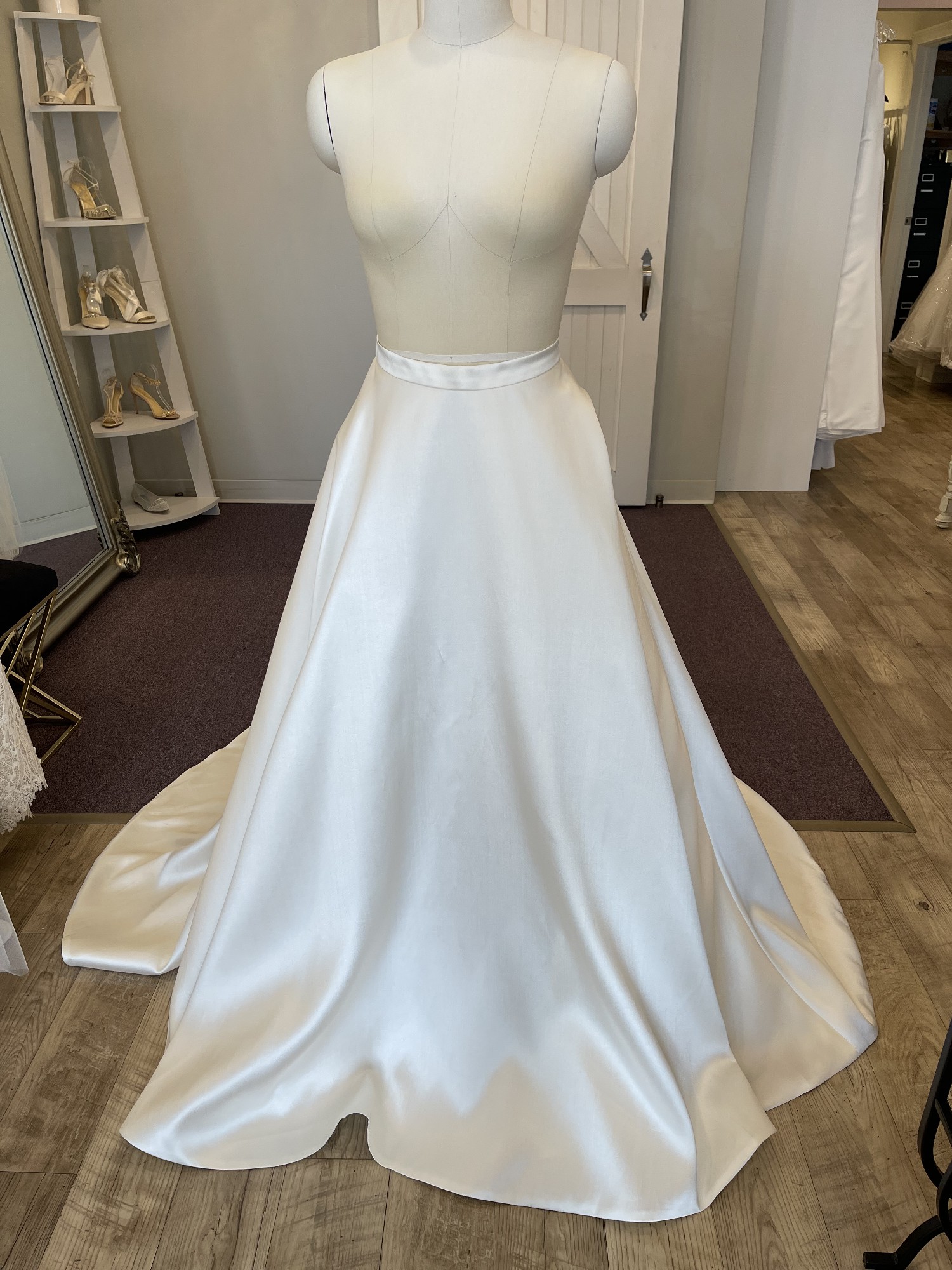 Lis Simon Sample Wedding Dress Save 83% - Stillwhite