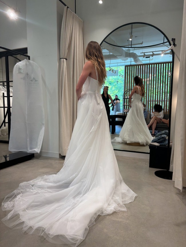 La Premiere Bridal, Kayla, BNWT New Wedding Dress Save 45% - Stillwhite