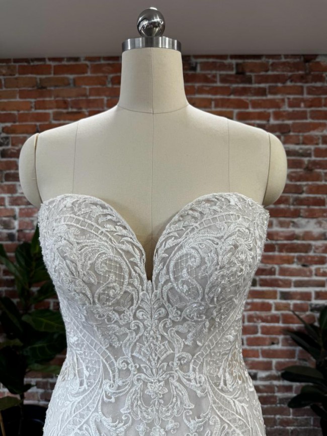Stella York Sample Wedding Dress - Stillwhite