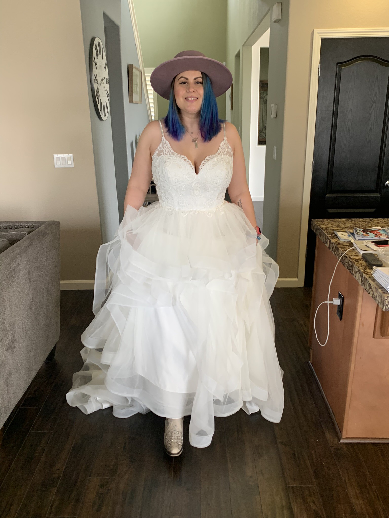 Avery Austin Eleanor New Wedding Dress Save 30% - Stillwhite