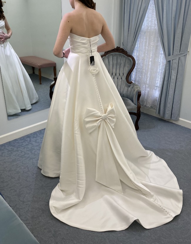 Justin Alexander New Wedding Dress Save 20% - Stillwhite