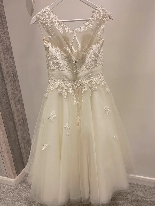 True Bride Sample Wedding Dress Save 83% - Stillwhite