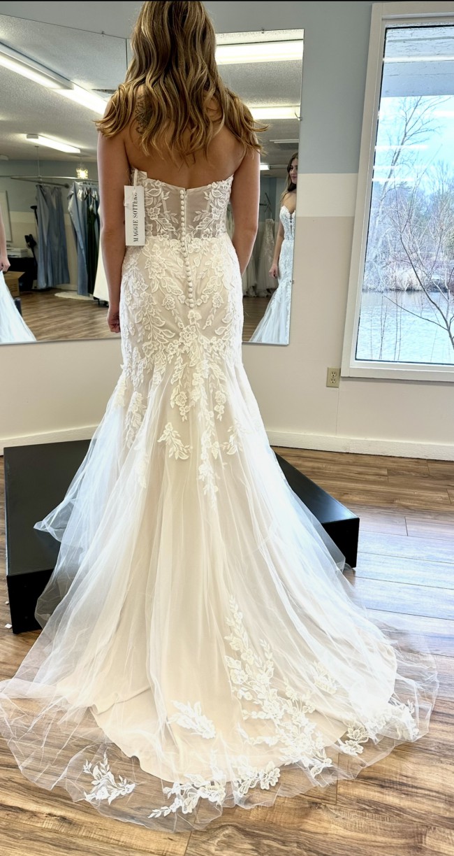 Maggie Sottero New Wedding Dress Save 33% - Stillwhite