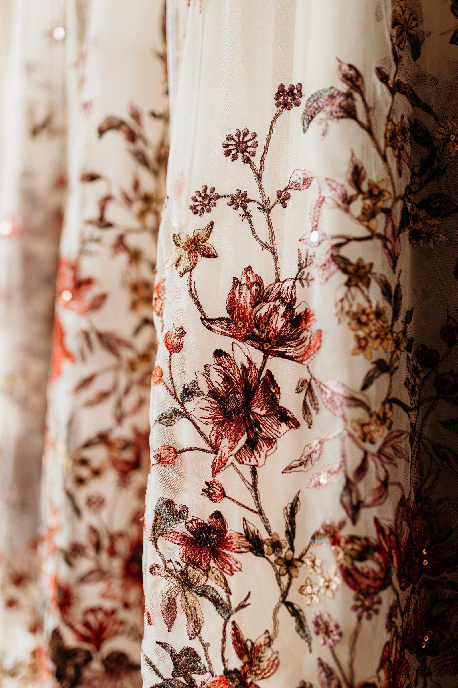 Madi Lane, Season Wedding Dress Save 29% - Stillwhite