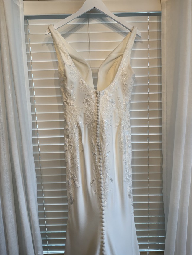 Justin Alexander, Cora New Wedding Dress Save 24% - Stillwhite