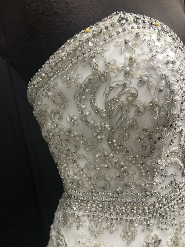 Allure Couture C288 Sample Wedding Dress Save 68% - Stillwhite