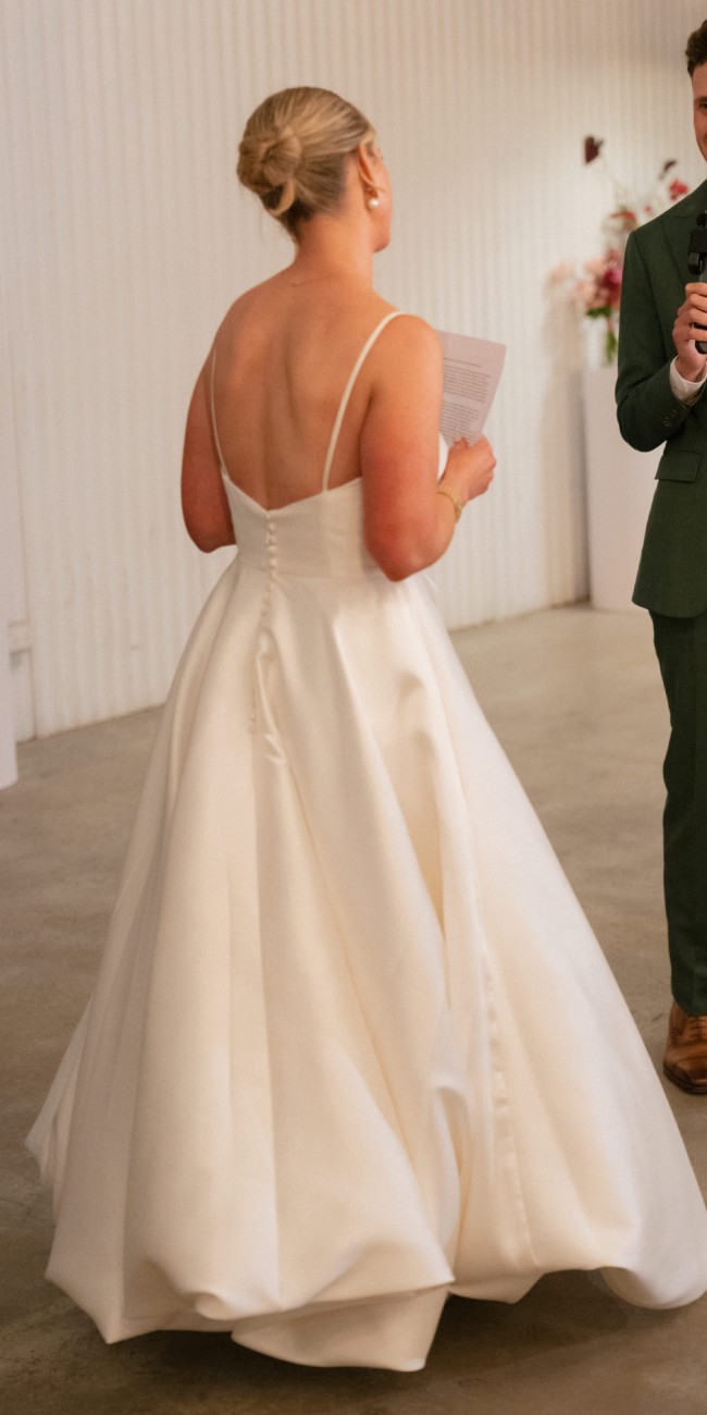 Freda Bennet, Logan Wedding Dress Save 45% - Stillwhite