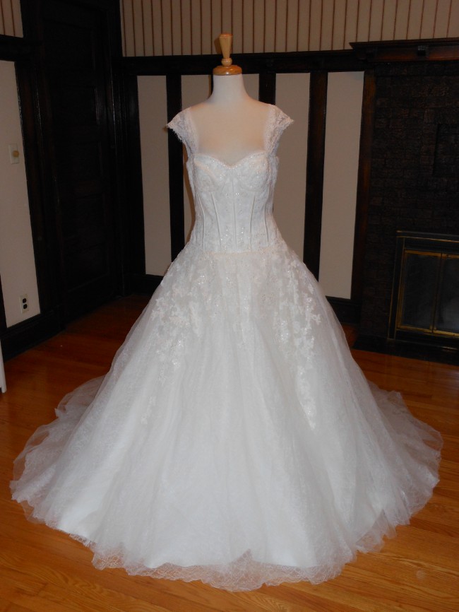 Pronovias, Daren Sample Wedding Dress Save 90% - Stillwhite