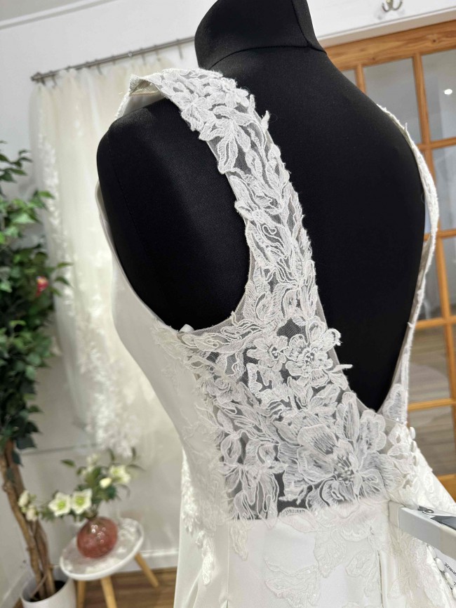 Justin Alexander Sample Wedding Dress Save 79% - Stillwhite