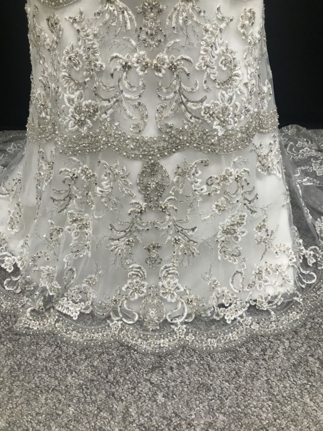 Allure Couture C288 Sample Wedding Dress Save 68% - Stillwhite