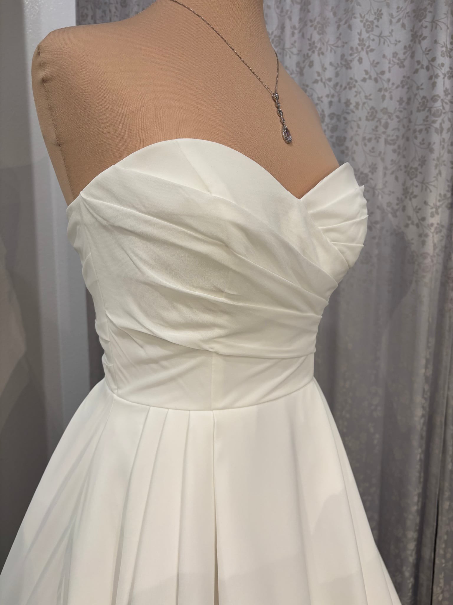 Private Collection New Wedding Dress Save 18% - Stillwhite